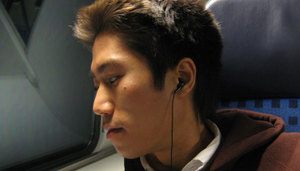 «Y entonces, a las chicas sonrientes, les estalla el corazÃ³n ...